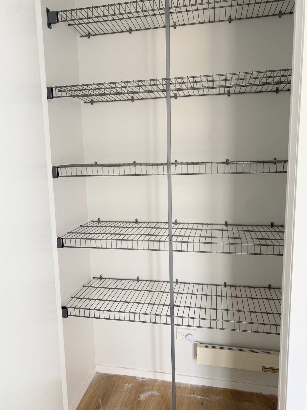 Ventilated Wire Linen 2m - Wardrobes Online